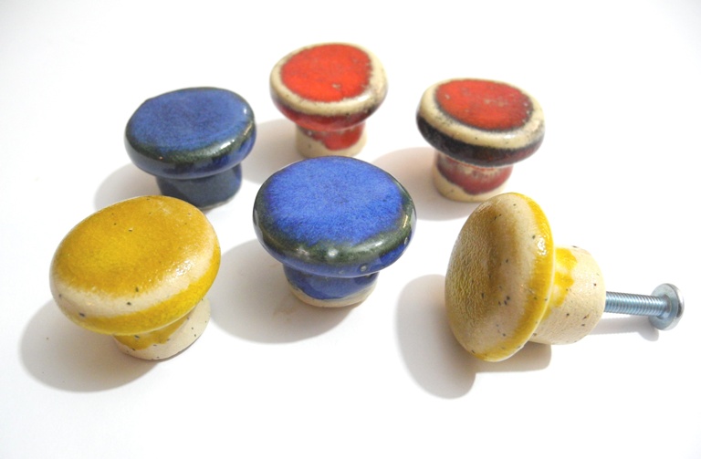 KNOBS AND HANDLES – Clay is my Art