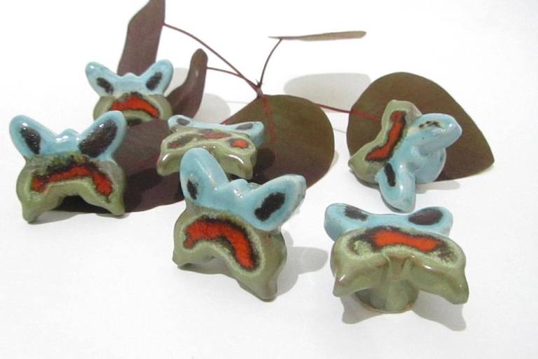 KNOBS AND HANDLES – Clay is my Art